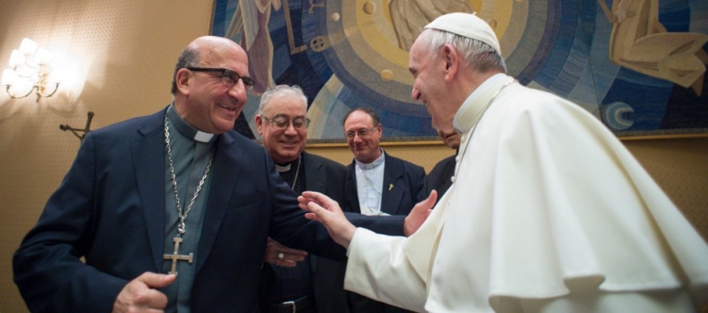 El Arzobispo de Concepción, Monseñor Fernando Chomali Garib , escribió ...